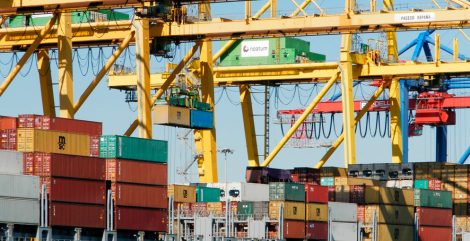 PERFORMANCE INDICATORS IN CONTAINER TERMINALS - Fundación Valenciaport